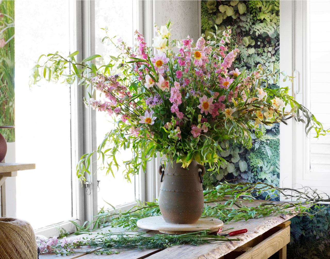 Gaveeske – Frø, hagesaks og blomsterfakir – Blomsterhagen på Abildsø